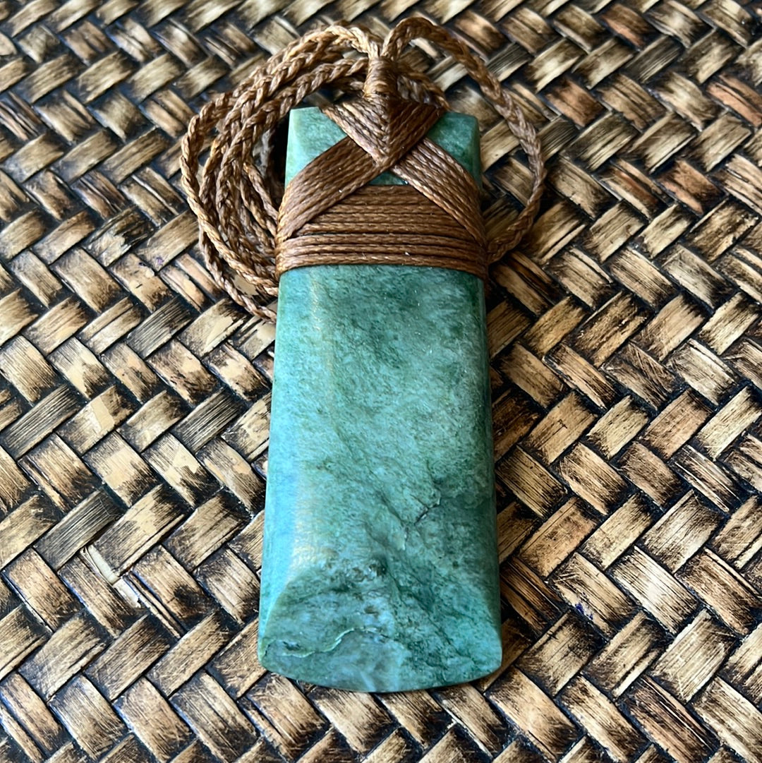 Greenstone~Pounamu Adze/Toki (8-10cm selection) – Kiwiana from Aotearoa